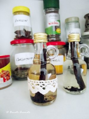 Extract (esenţă) de vanilie | Bucate Aromate