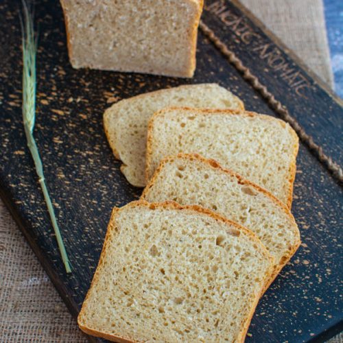 Pâine toast moale și pufoasă, ideală pentru mic dejun și sandvișuri ...