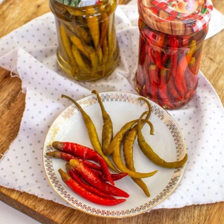 Dulceață de ardei iute cu kapia și mere, rețetă simplă și aromată ...