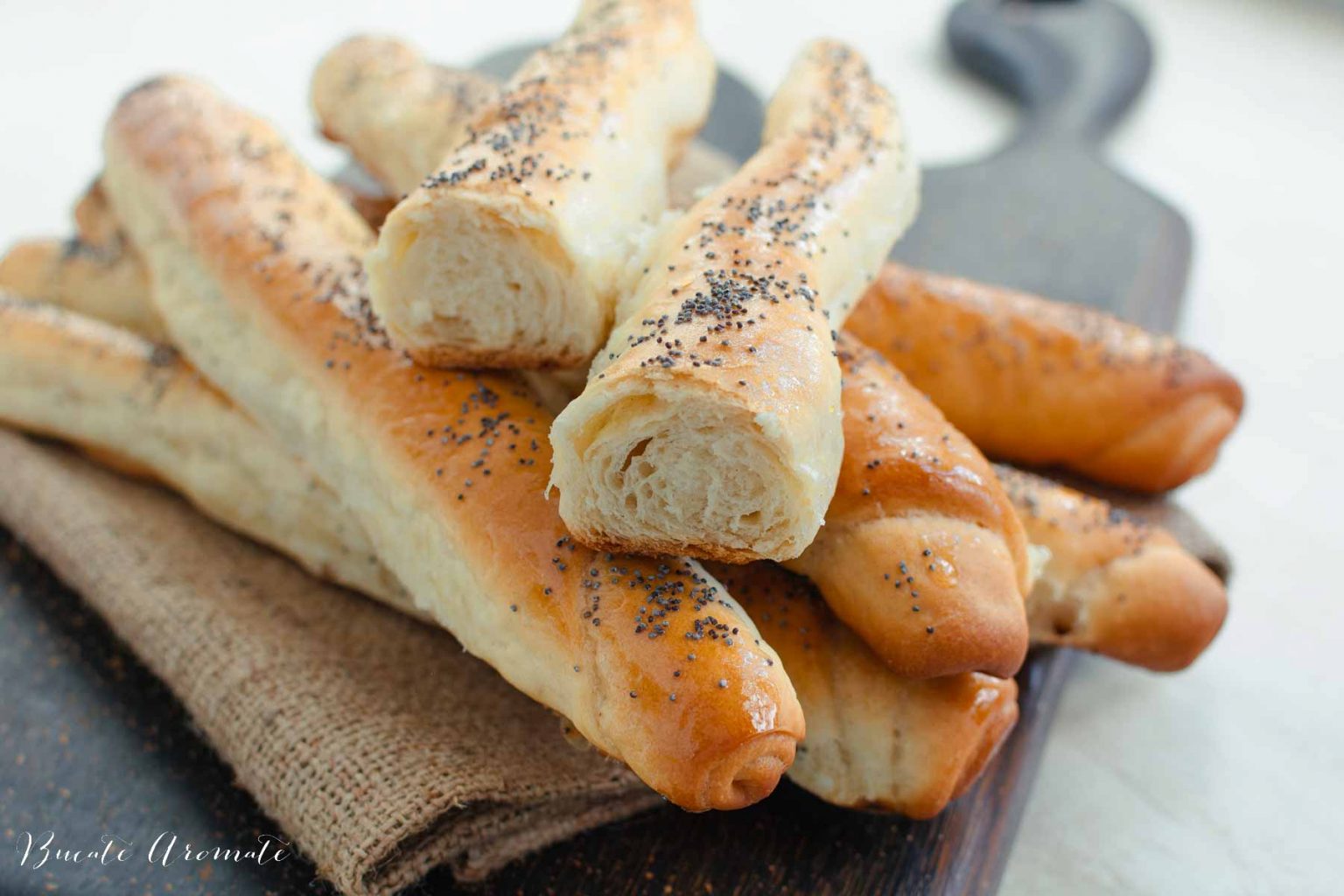 Batoane cu mac - rețeta de "batoane de un leu" | Bucate Aromate