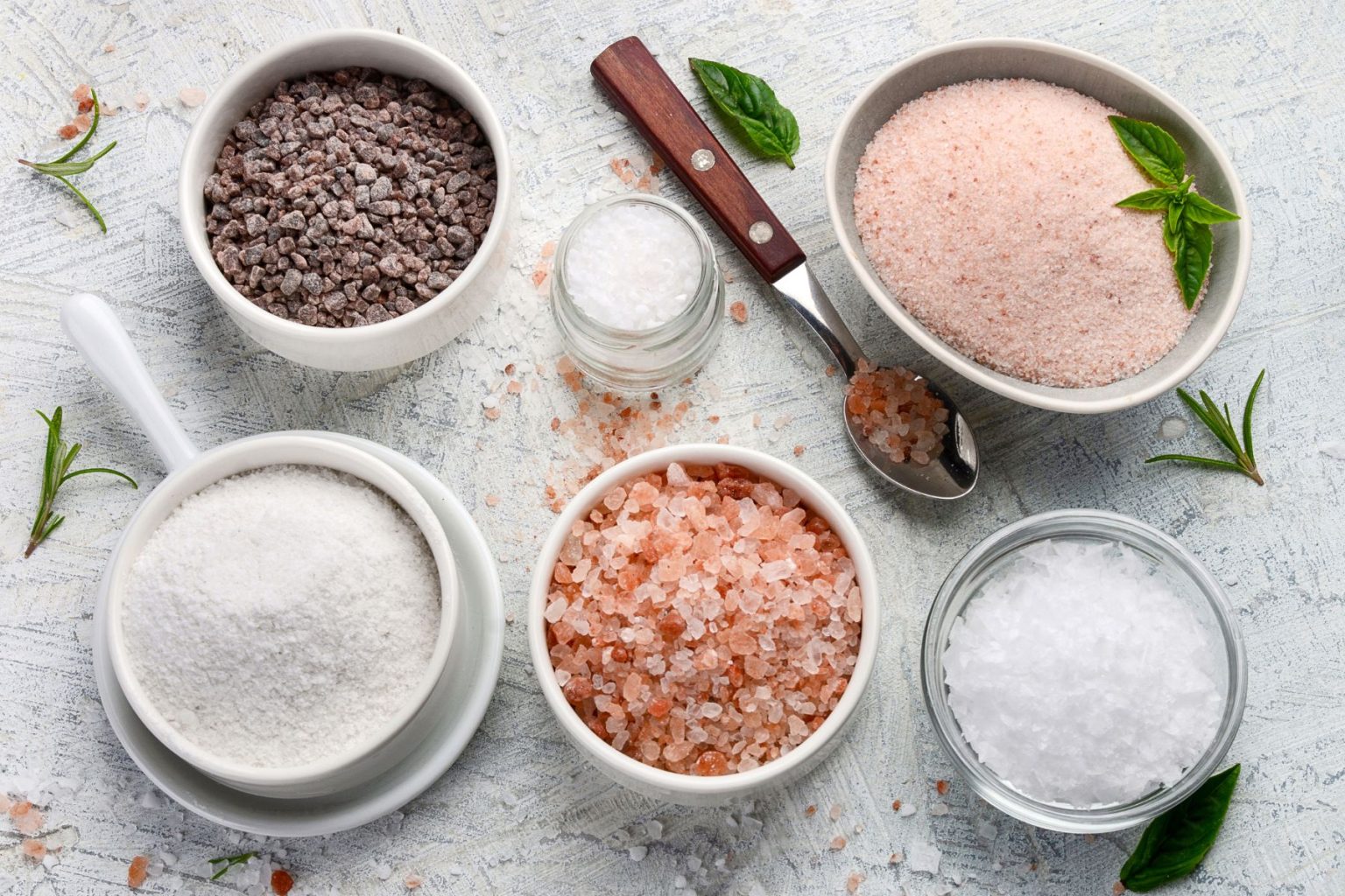 Sarea - cel mai important condiment. Tipuri de sare și cum le folosim ...